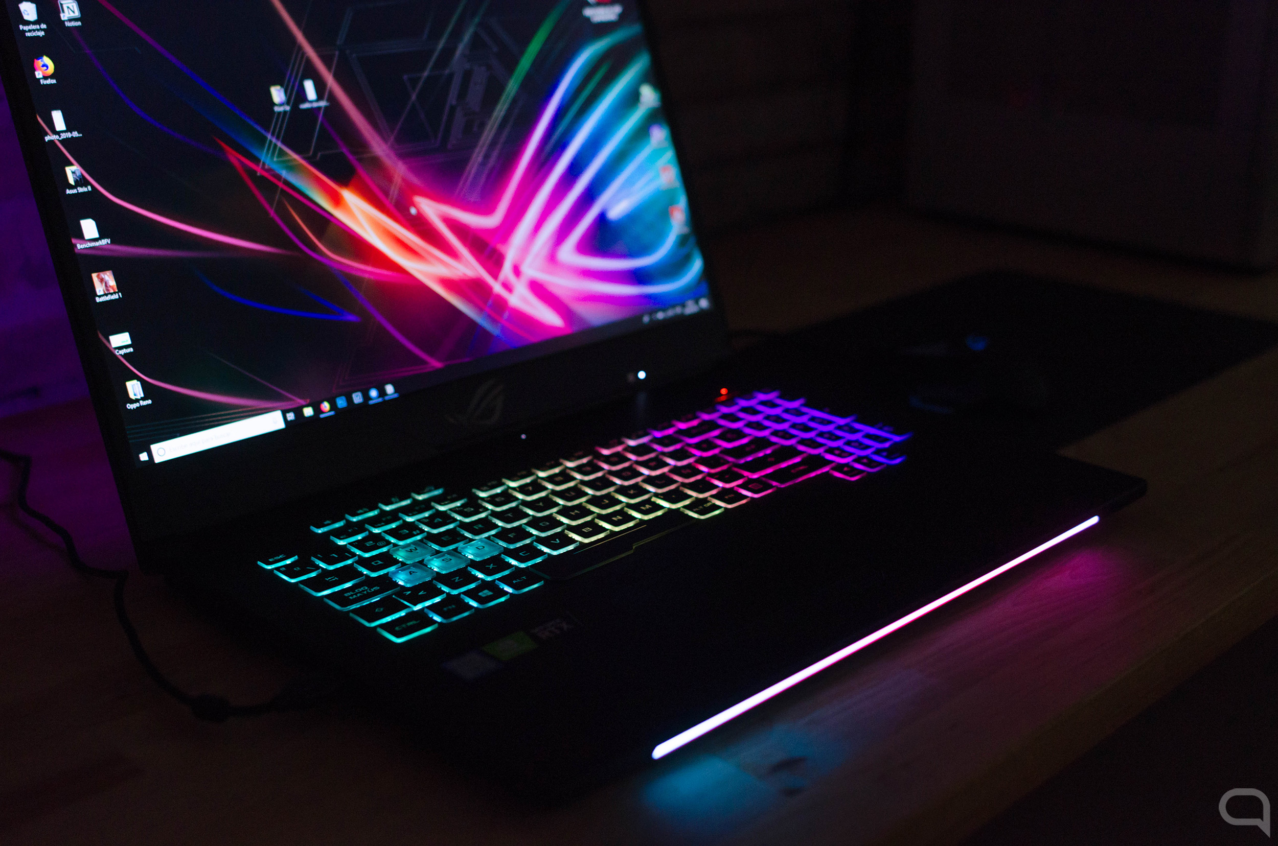 Asus ROG Strix Hero II botones luces led - IMG